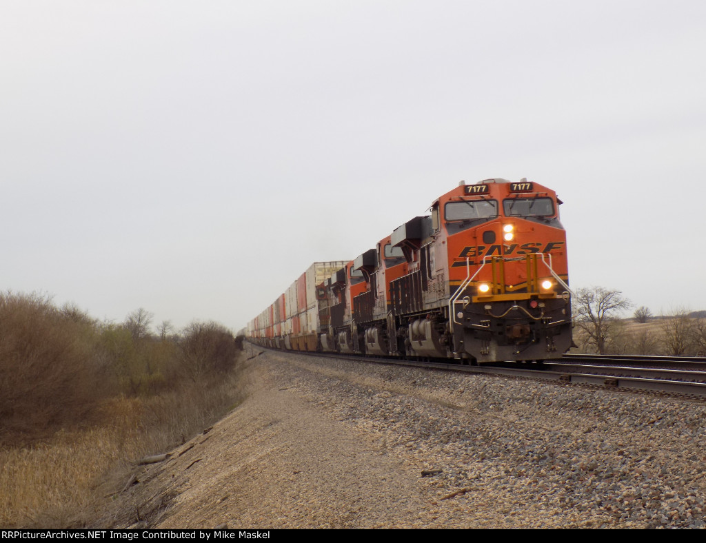 BNSF 7177
